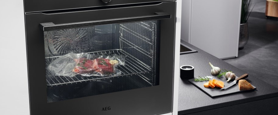 Ovens | Kitchen Appliances | AEG