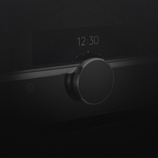 Layered Raspberry Granita & Sponge Cake Dessert | AEG